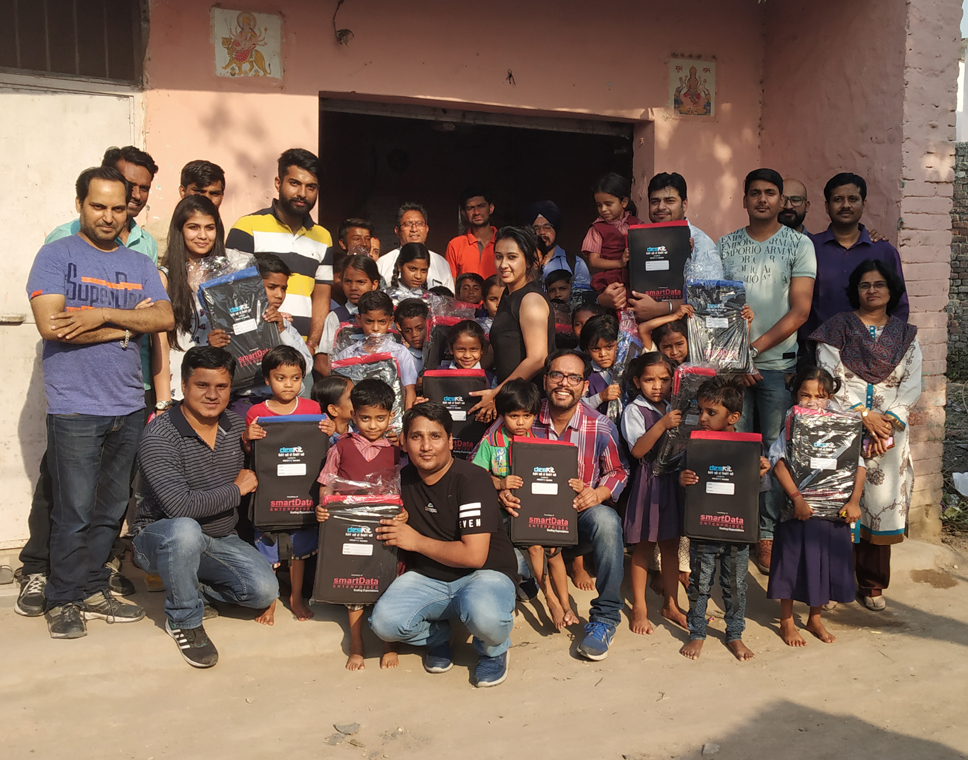Deskits Distribution at Don Bosco Navjeevan Centre by smartData | smartData